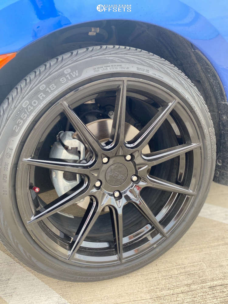 2020 Honda Civic with 18x8.5 38 F1R F101 and 235/40R18 Continental All ...