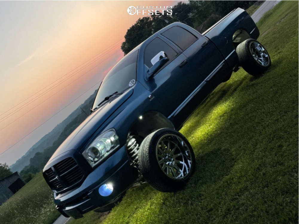 2006 Dodge Ram 2500 with 22x12 -41 Hardcore Offroad Hc13 and 305/40R22 ...