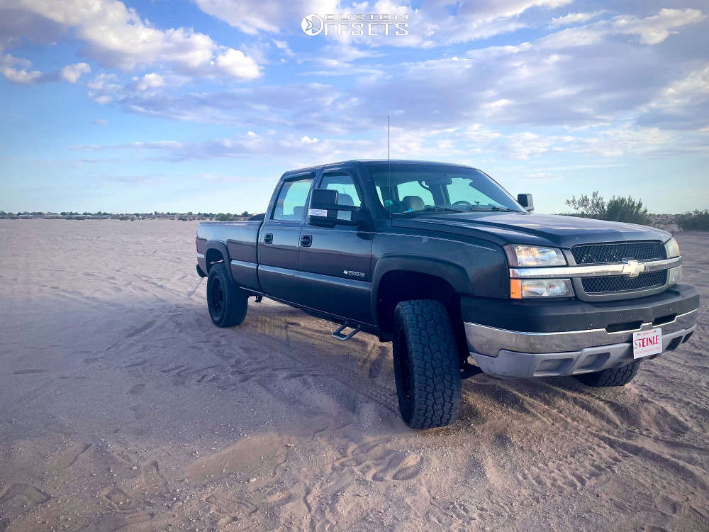 2003 Chevrolet Silverado 2500 HD with 20x10 -18 Method Nv and 35/12 ...