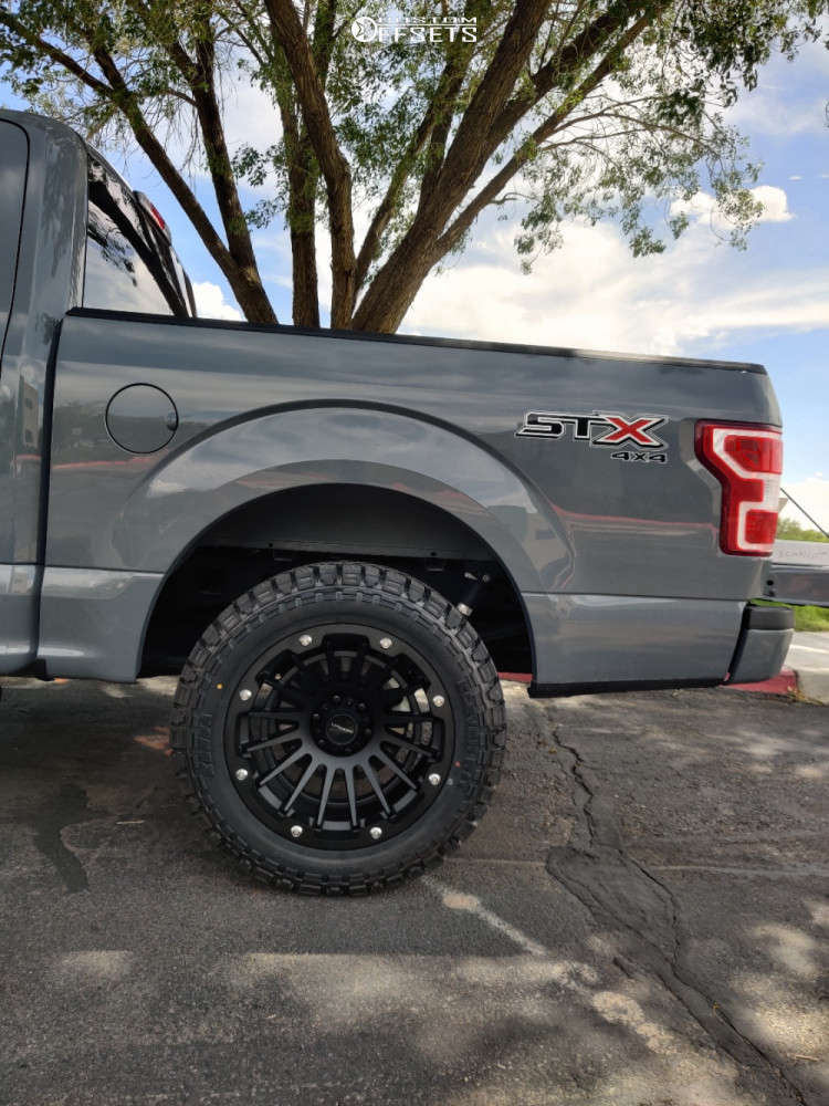 2020 Ford F-150 with 20x10 -25 Vision Creep and 33/12.5R20 Kenda Klever ...
