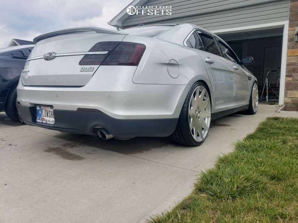 2015 Ford Taurus with 22x9 40 MRR Hr3 and 255/35R22 Lexani Lx-twenty ...