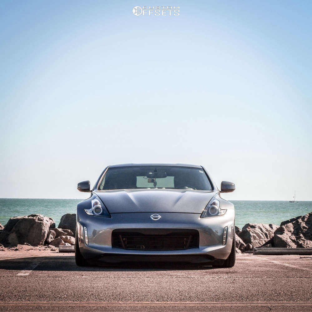 2020 Nissan 370Z with 19x9.5 35 ESR Rf2 and 245/35R19 Michelin Pilot ...