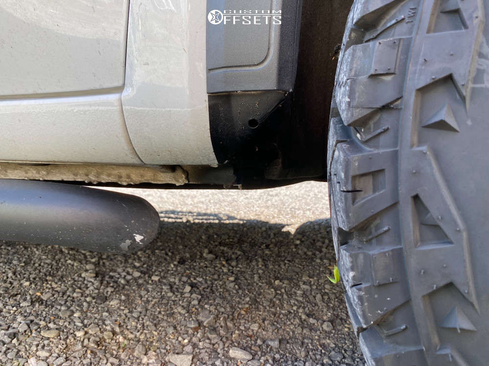 2021 GMC Sierra 1500 with 22x10 -18 Moto Metal Mo998 and 35/12.5R22 ...