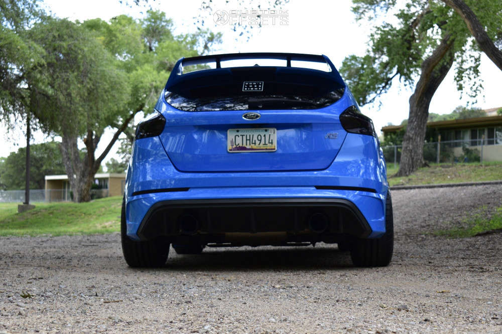 2017 Ford Focus with 18x9.5 38 Anovia Kinetic and 245/40R18 Michelin ...