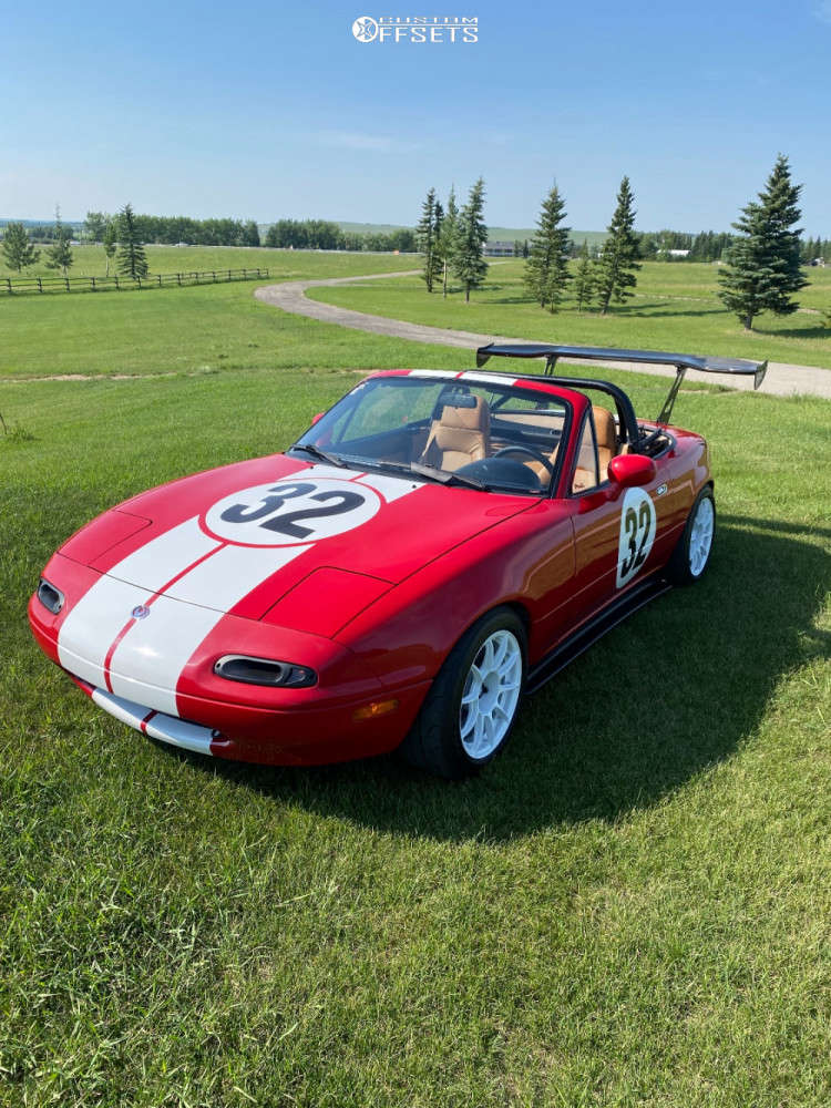 1995 Mazda Miata with 15x9 35 Sparco Ff-1 and 205/50R15 Falken Azenis ...