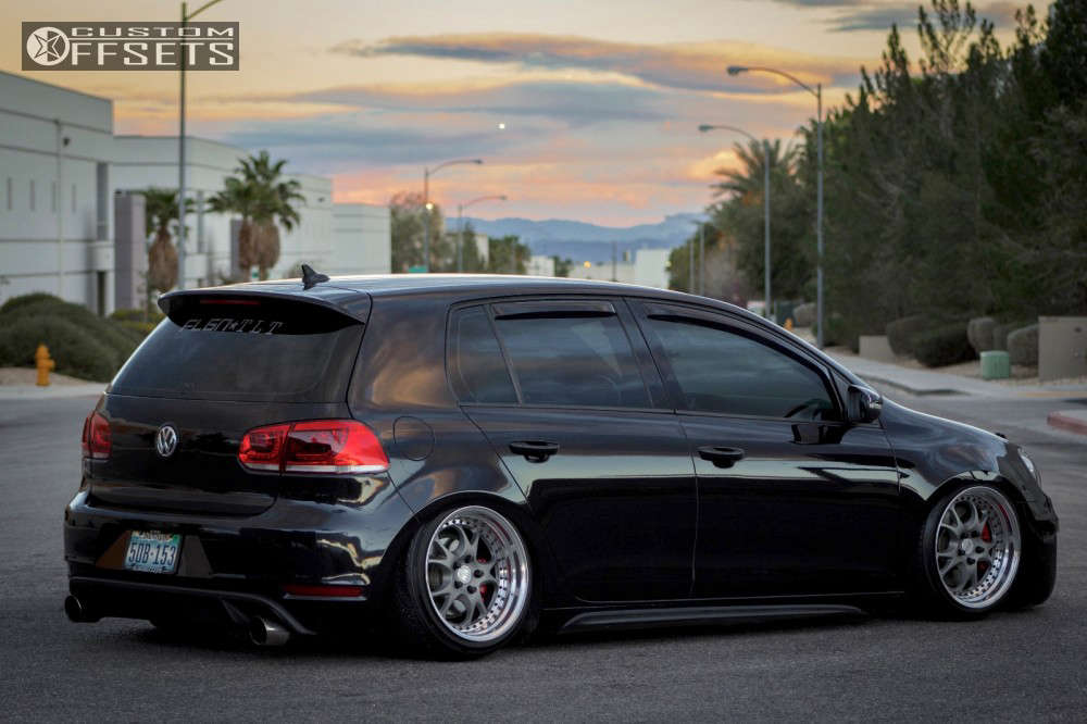 2012 Volkswagen GTI with 17x9.5 32 Racing Hart and 205/40R17 Ohtsu ...