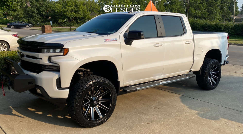 2020 Chevrolet Silverado 1500 with 22x10 -19 Fuel Contra and 35/12.5R22 ...
