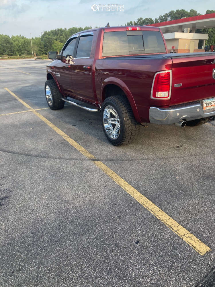 2018 Ram 1500 with 22x12 -51 Vision Razor and 35/12.5R22 Renegade ...