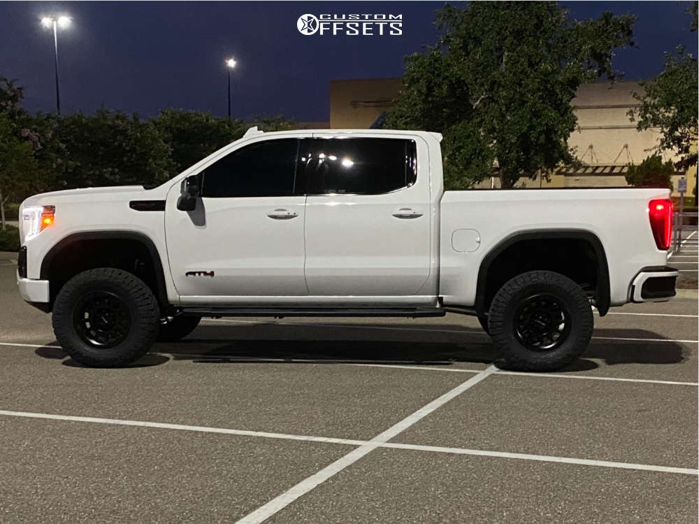 2020 GMC Sierra 1500 with 18x9 -12 Method Mr305 and 35/12.5R18 Nitto ...