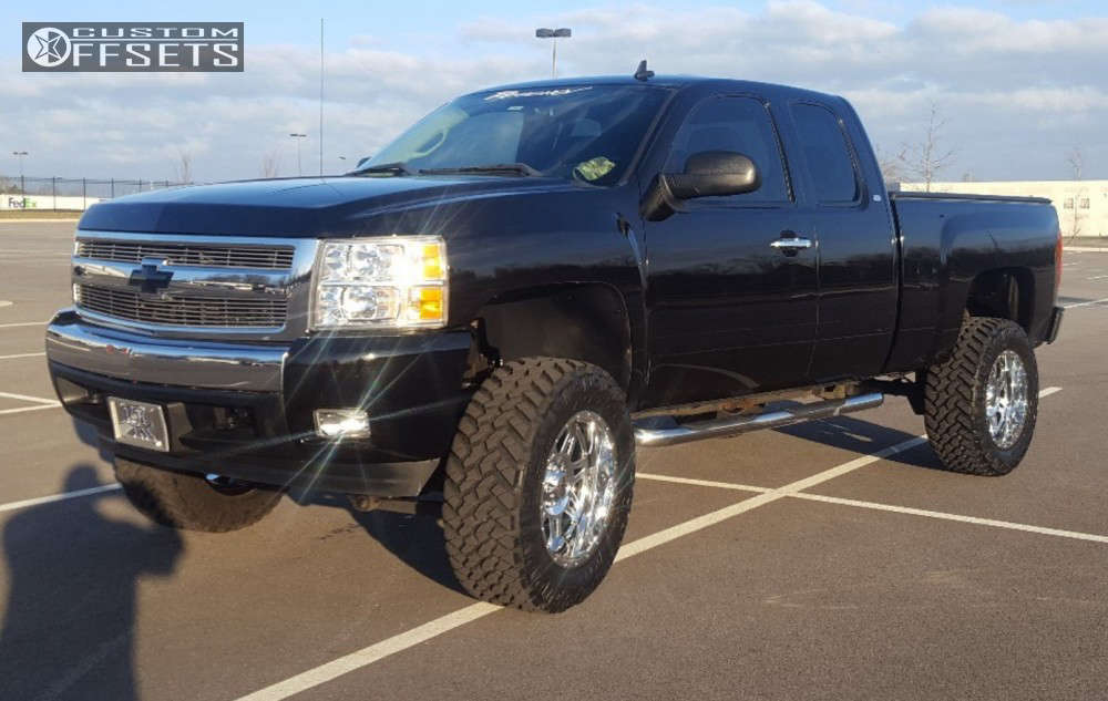 2007 Chevrolet Silverado 1500 with 20x10 -24 Moto Metal Mo975 and 35/12 ...