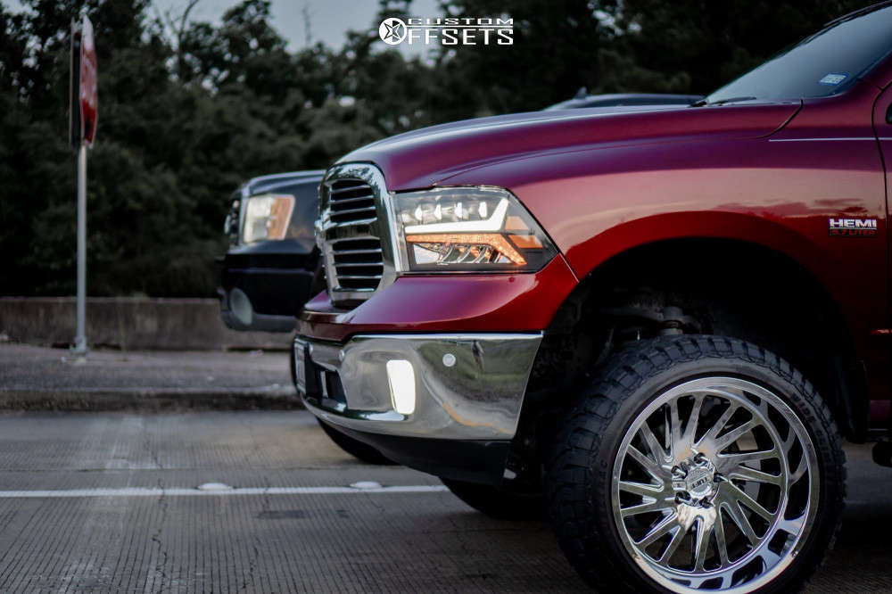 2016 Ram 1500 with 22x12 -45 Tuff T2a and 33/12.5R22 Suretrac Wide ...