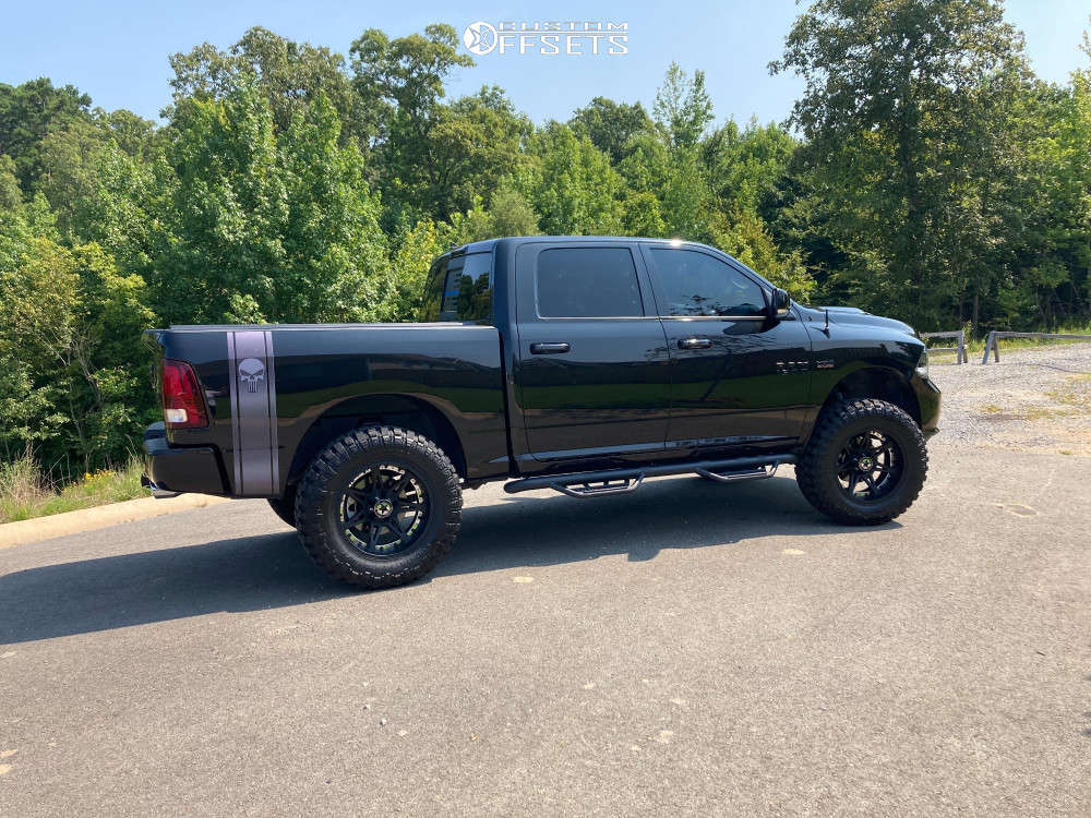 2018 Ram 1500 with 20x10 -24 Lonestar Warrior and 37/13.5R20 Fury ...