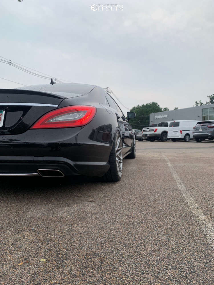 2012 Mercedes-Benz CLS550 with 20x9 30 Verde Vff01 and 255/35R20 ...
