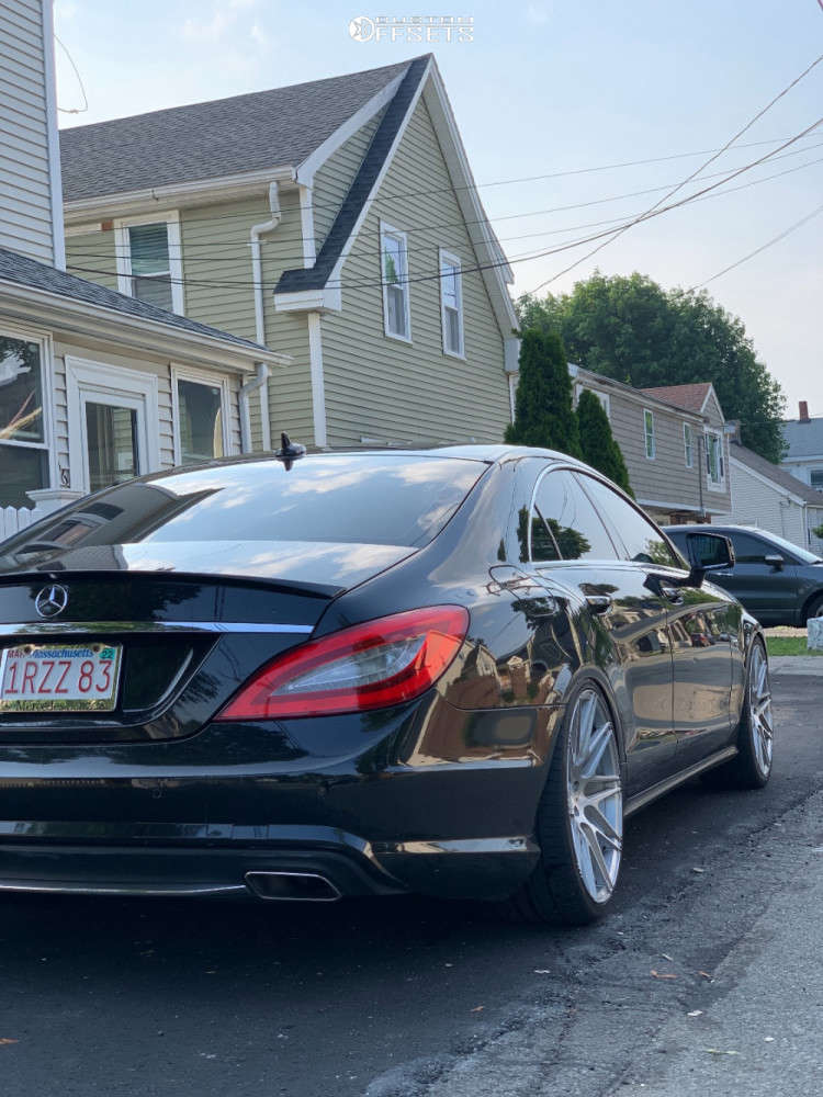 2012 Mercedes-Benz CLS550 with 20x9 30 Verde Vff01 and 255/35R20 ...