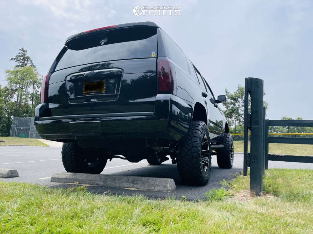 2019 Chevrolet Tahoe with 20x10 -19 Fuel Assault and 35/12.5R20 Nitto ...