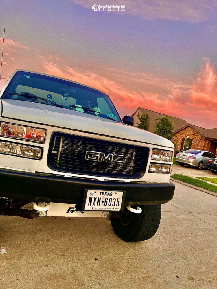 1995 GMC K1500 with 15x10.5 0 Mickey Thompson Classic Iii and 33/12.5R15 General 112V XL and ...