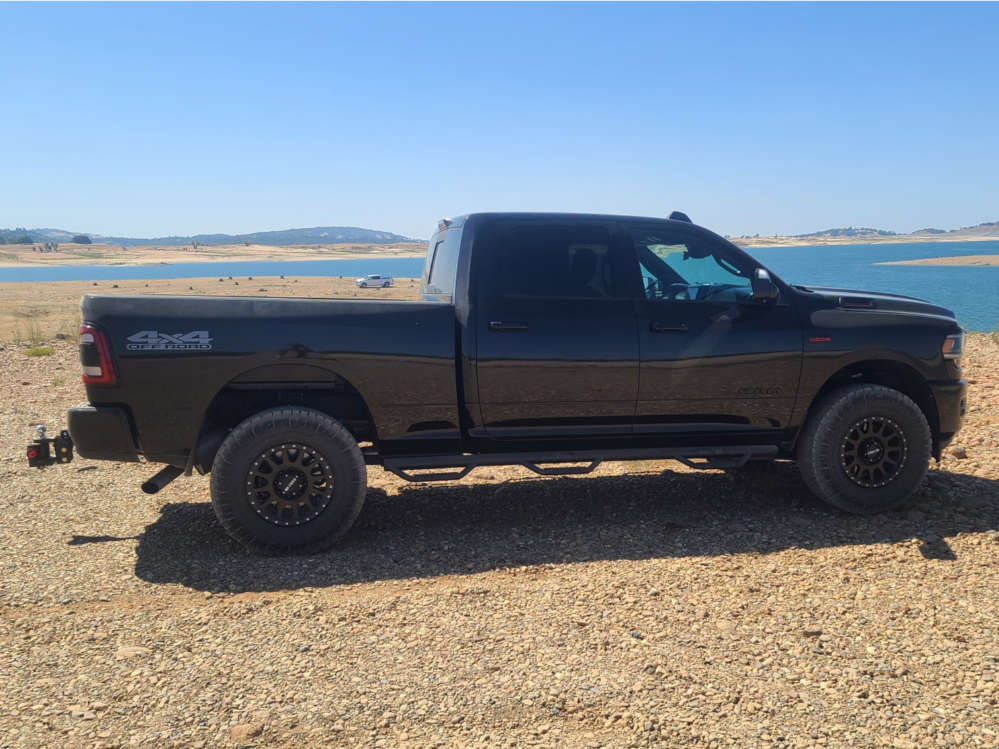 2019 Ram 2500 with 18x9 18 Method Mr305 and 35/12.5R18 Nitto Ridge ...