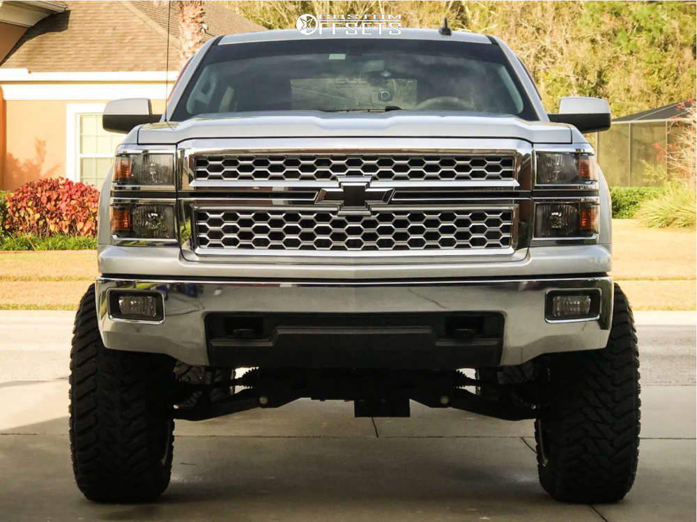 2015 Chevrolet Silverado 1500 with 22x12 -44 TIS 544BM and 37/13.5R22 ...