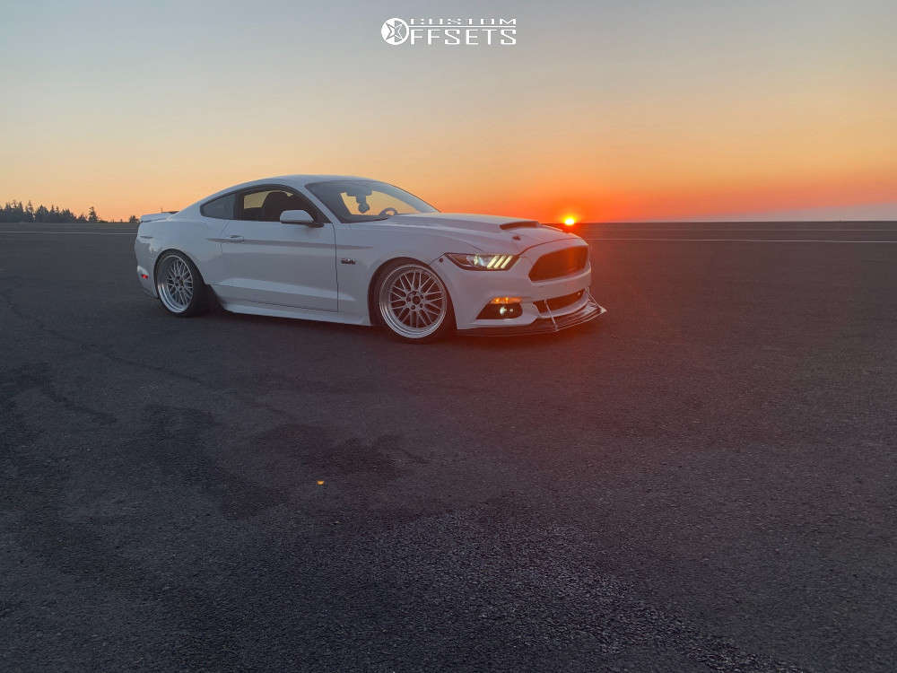 2017 Ford Mustang with 20x10 22 JNC Jnc005 and 275/30R20 Toyo Tires ...
