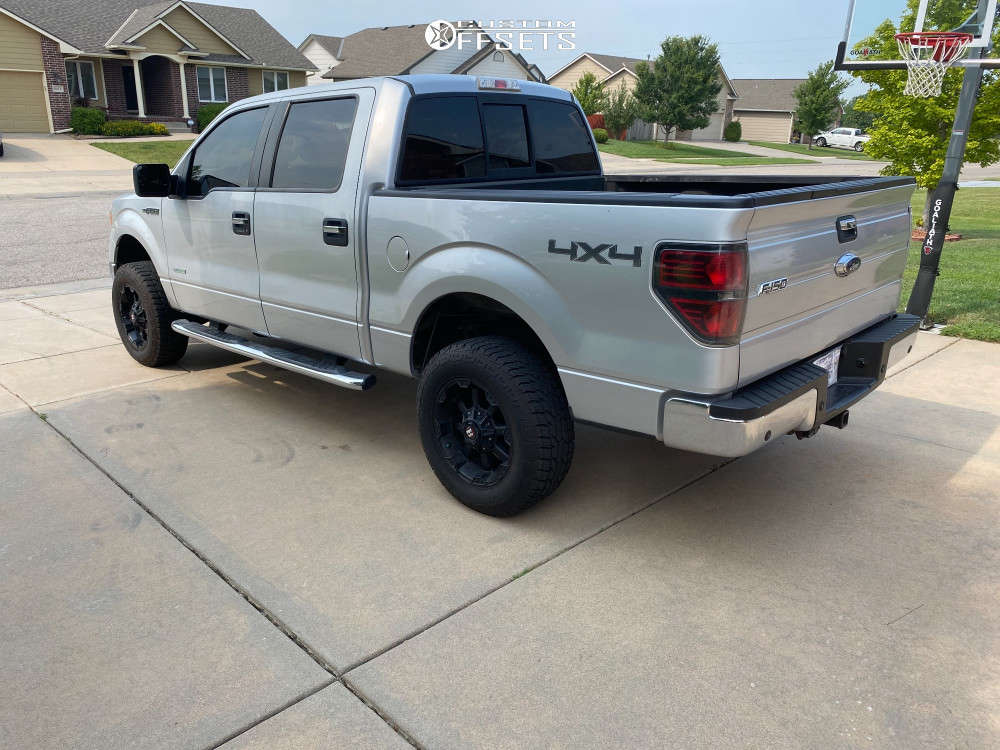 2013 Ford F-150 with 17x10 -12 Ballistic 854 and 25/12.5R17 Ironman All ...