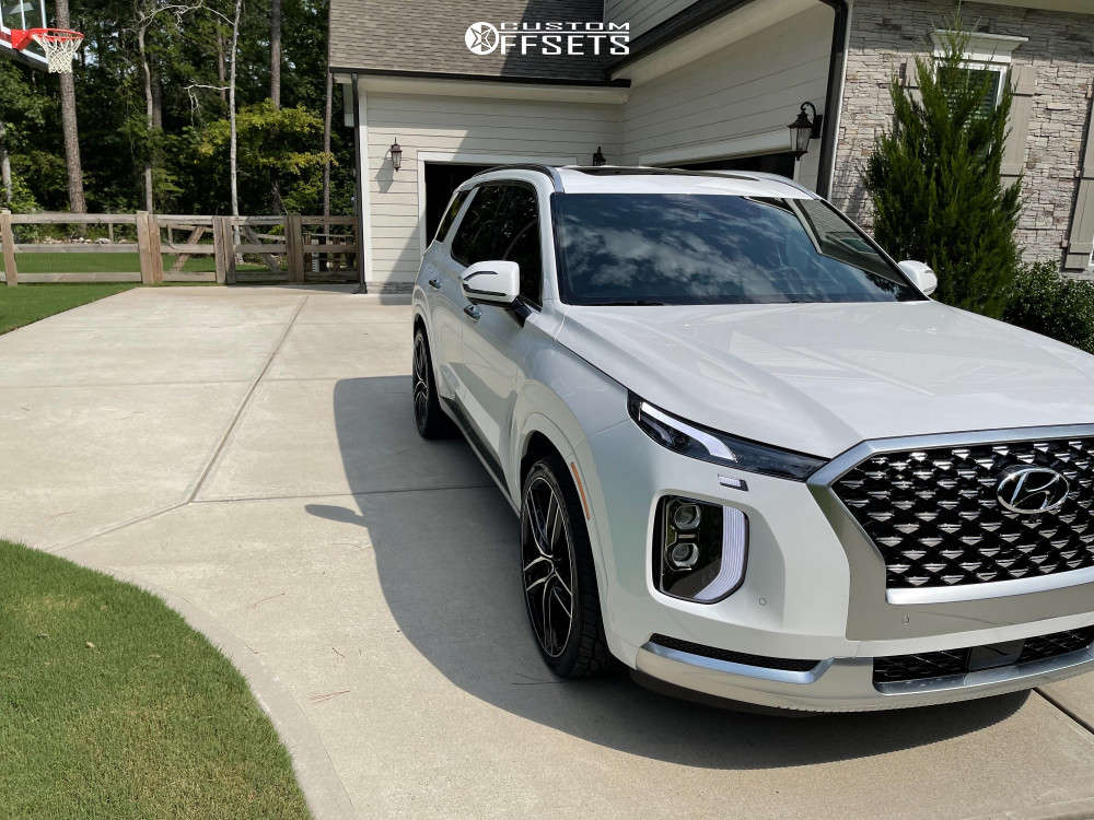 2021 Hyundai Palisade with 22x9 38 Milanni Clutch and 265/35R22 Toyo ...