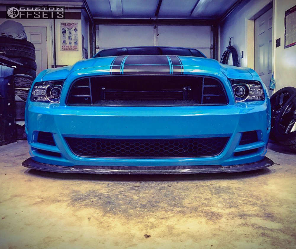 2013 Ford Mustang with 19x9 25 CCW Classic 3 Piece and 245/40R19 Nitto ...