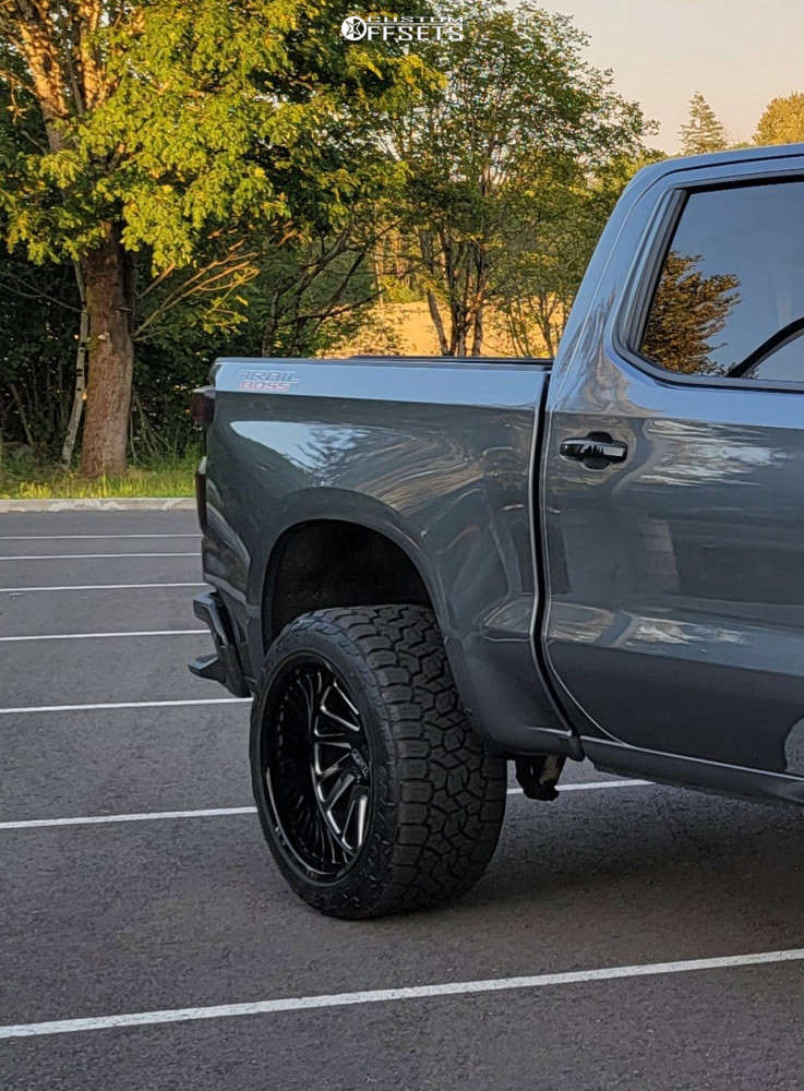 2019 Chevrolet Silverado 1500 with 22x12 -45 Tuff T2a and 33/12.5R22 ...