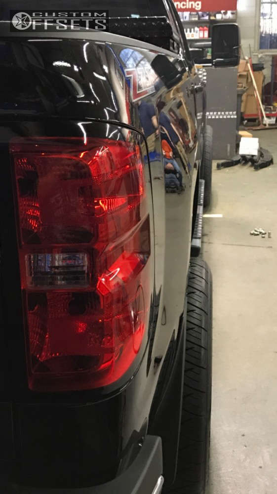2016 Chevrolet Silverado 2500 HD with 20x10 -18 Fuel Flow and 285/50R20 ...