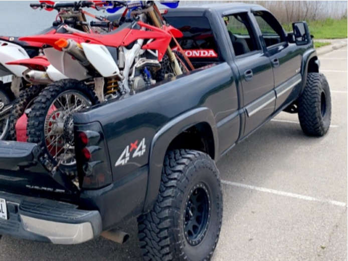 2004 Chevrolet Silverado 2500 with 16x8.5 -37 Method Mr105 and 37/12 ...