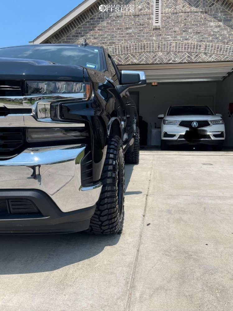 2020 Chevrolet Silverado 1500 with 18x9 -12 Panther Offroad 578 and 33/ ...