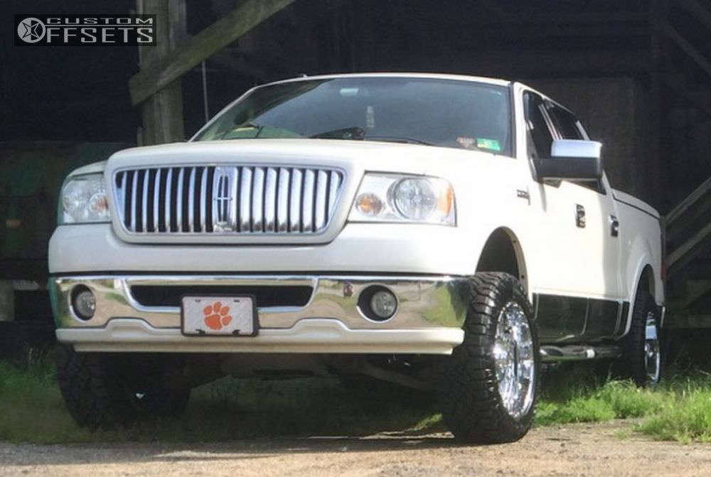 2006 Lincoln Mark LT with 20x9 -12 XD Hoss and 33/11.5R20 Goodyear ...