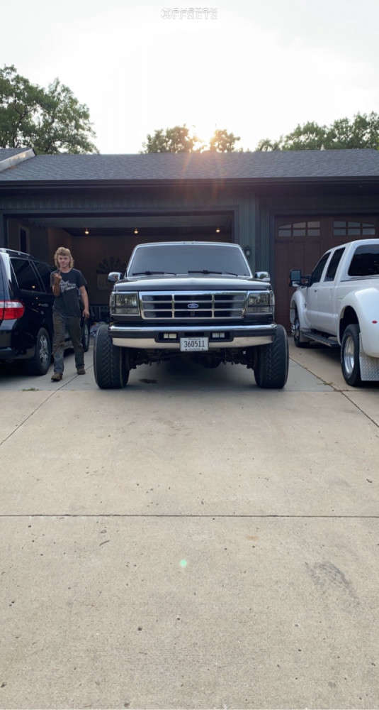 1996 Ford F-250 with 20x14 -75 Fuel Turbo and 305/50R20 Nitto NT420V ...