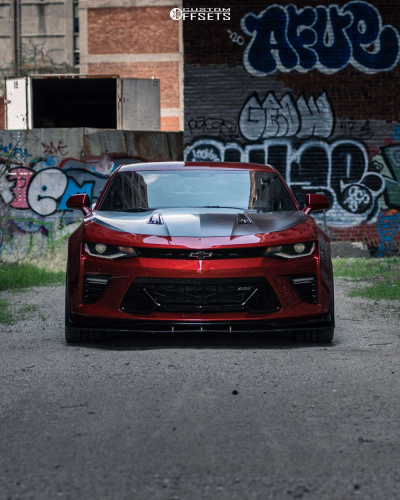 2016 Chevrolet Camaro with 19x10 23 Forgestar F14 and 285/35R19 ...