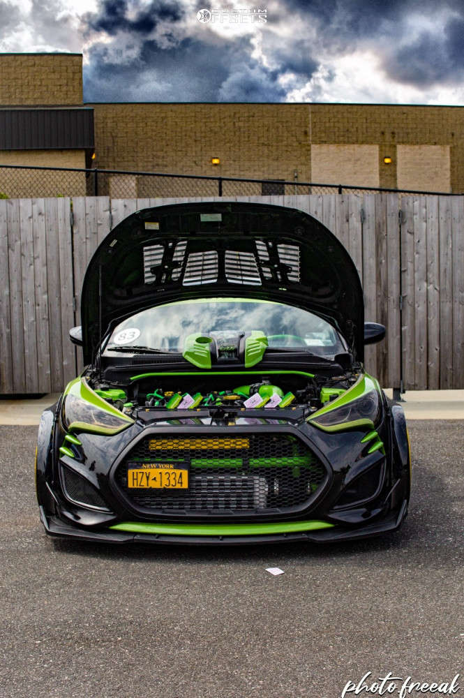 2013 Hyundai Veloster Wheel Offset Nearly Flush Coilovers | 1822899 ...