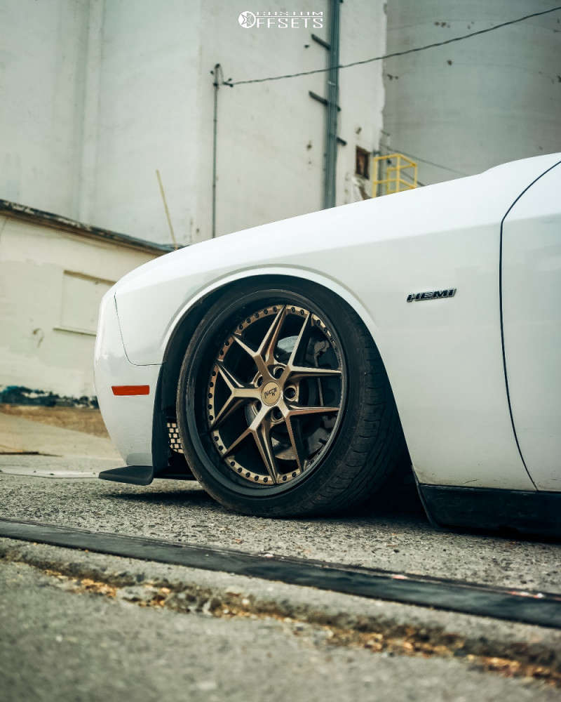 2015 Dodge Challenger with 20x9 18 Niche Vice and 245/35R20 Toyo Tires ...