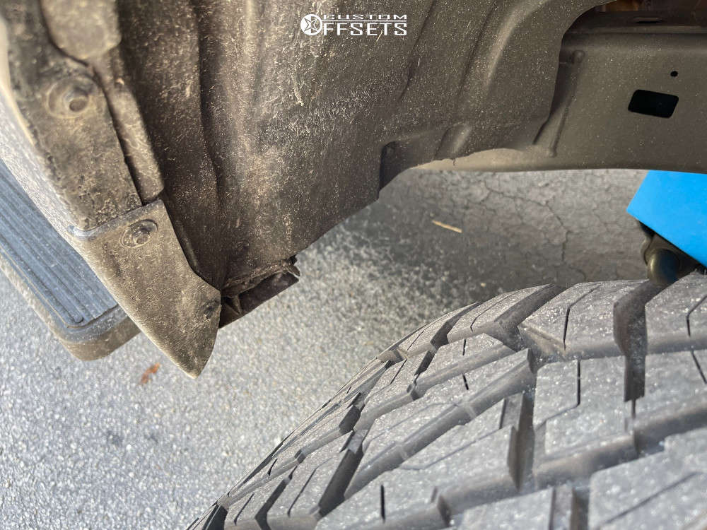 2019 Ram 1500 with 24x12 -44 Fuel Runner and 37/13.5R24 Nitto Ridge ...