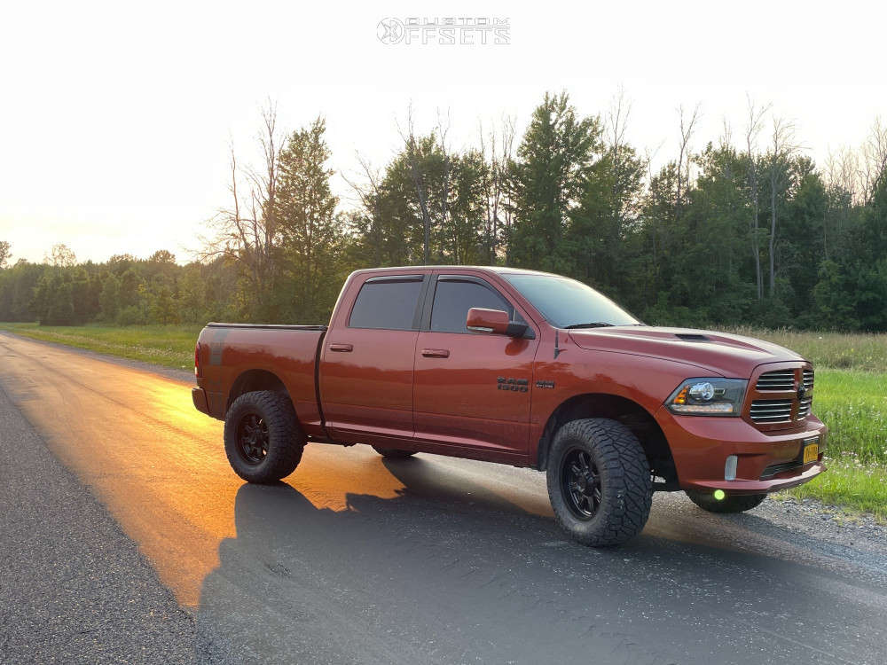 2017 Ram 1500 with 18x9 12 Ultra Menace and 325/60R18 Nitto Ridge ...