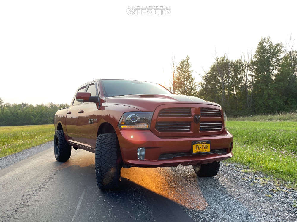 2017 Ram 1500 with 18x9 12 Ultra Menace and 325/60R18 Nitto Ridge ...