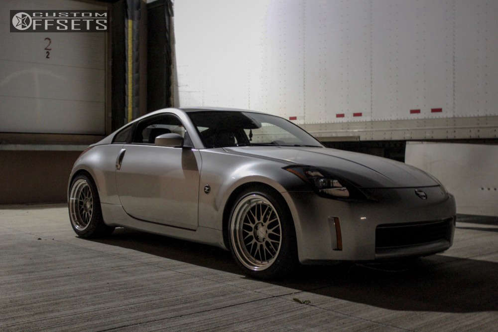 2003 Nissan 350Z with 19x9.5 22 Varrstoen ES1 and 245/40R19 Kumho Ecsta ...