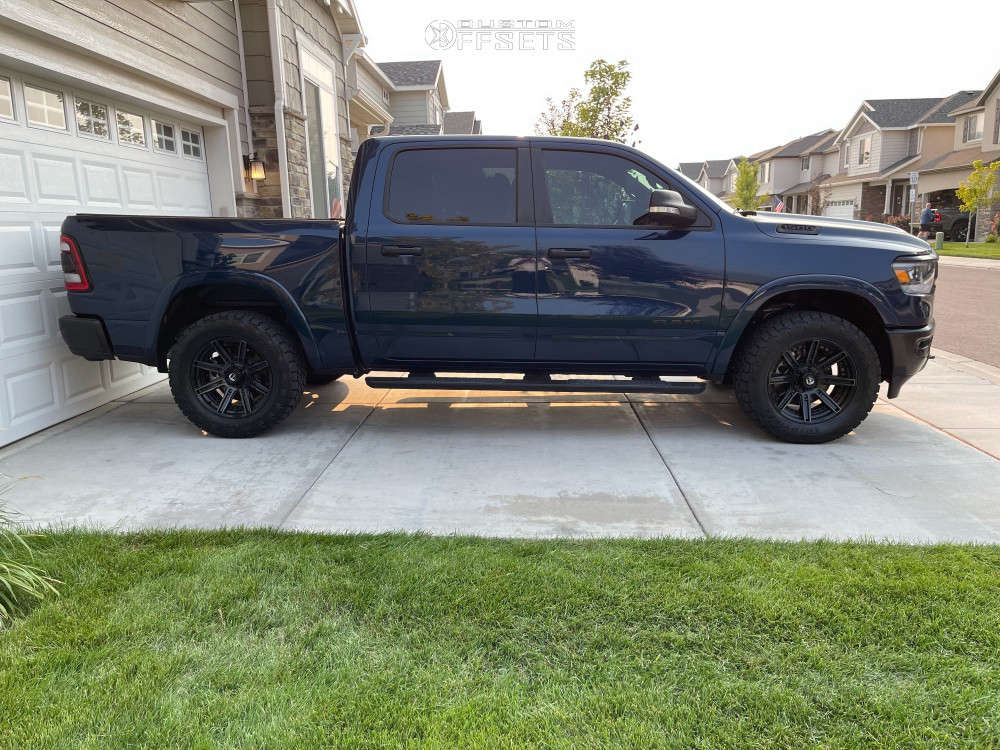 2020 Ram 1500 with 20x9 1 Fuel Rogue and 305/55R20 Toyo Tires Open ...