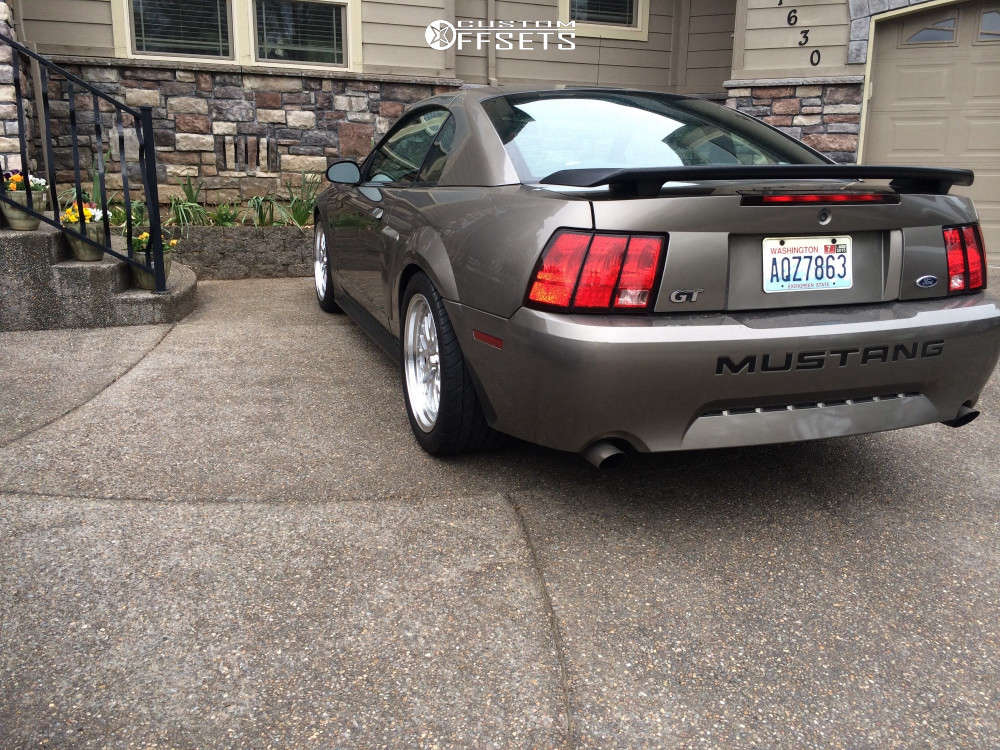2001 Ford Mustang with 18x8.5 20 ESM 007 and 225/40R18 Continental ...