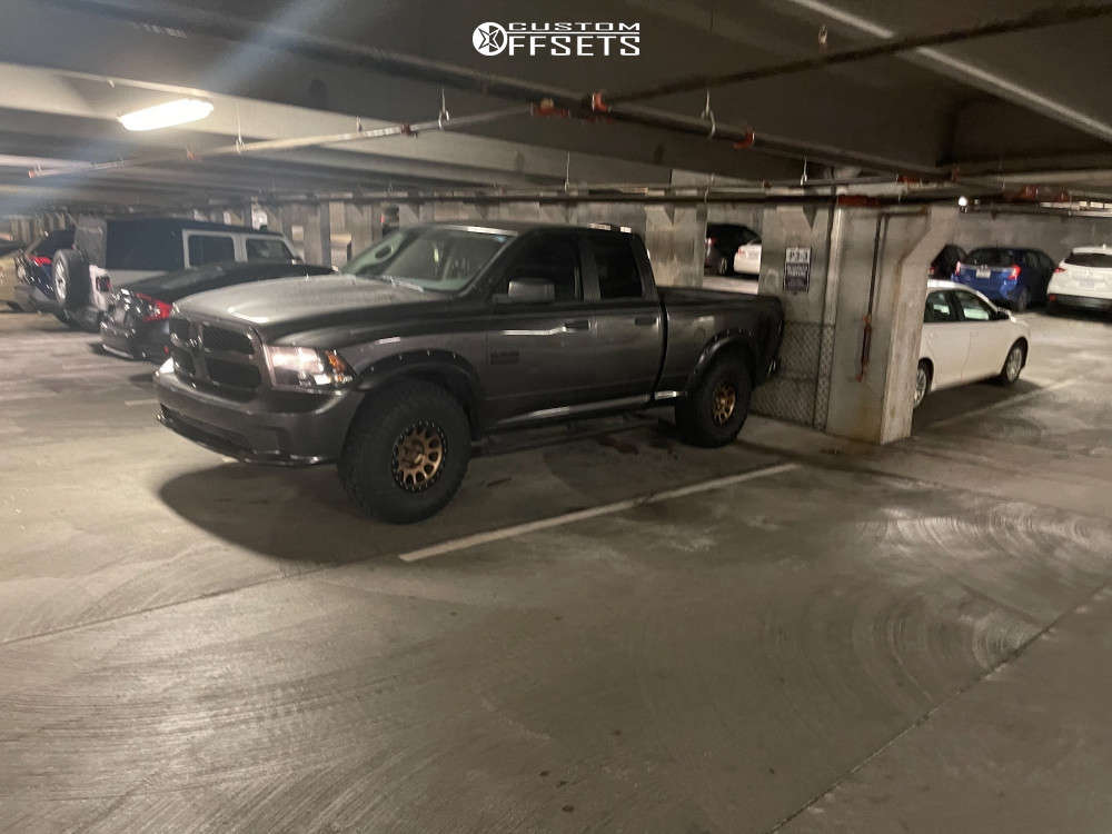 2017 Ram 1500 with 17x8.5 0 Method Mr305 and 37/13.5R17 Renegade ...