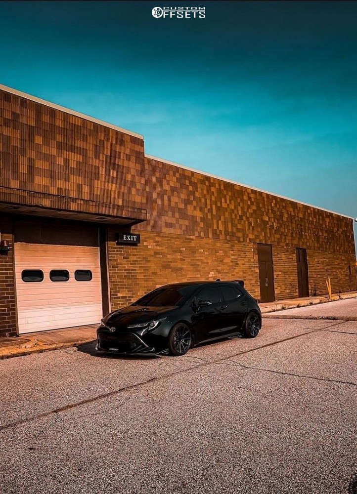 2021 Toyota Corolla with 18x9.5 38 XXR 567 and 225/40R18 Vercelli ...