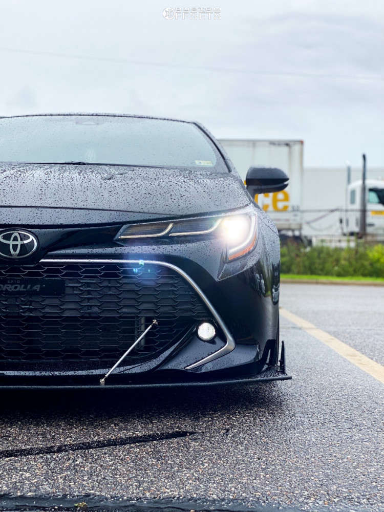 2021 Toyota Corolla with 18x9.5 35 3SDM 0.06 and 215/30R18 Atrezzo ...