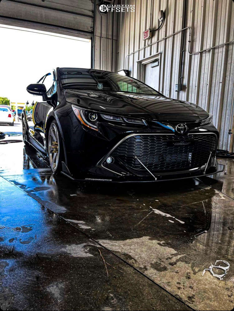 2021 Toyota Corolla with 18x9.5 35 3SDM 0.06 and 215/30R18 Atrezzo ...