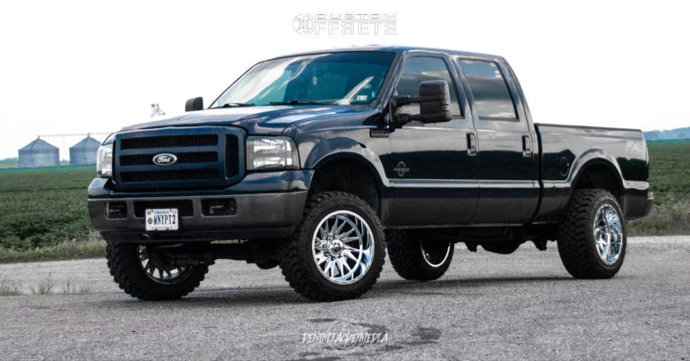 2003 Ford F-250 Super Duty with 20x12 -44 TIS 547C and 33/12.5R20 Fury ...