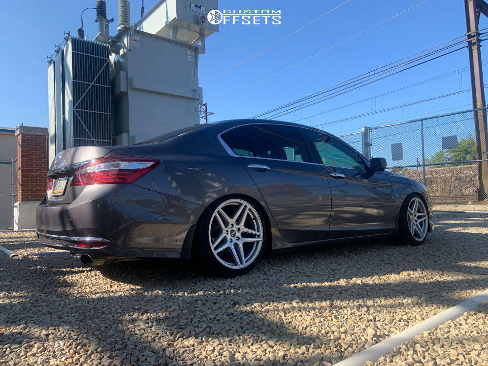 2017 Honda Accord with 19x9.5 35 ESR Forged Rf15 and 235/40R19 Goodyear ...