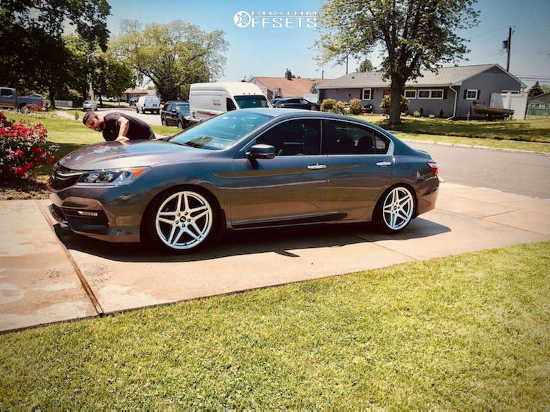 2017 Honda Accord with 19x9.5 35 ESR Forged Rf15 and 235/40R19 Goodyear ...