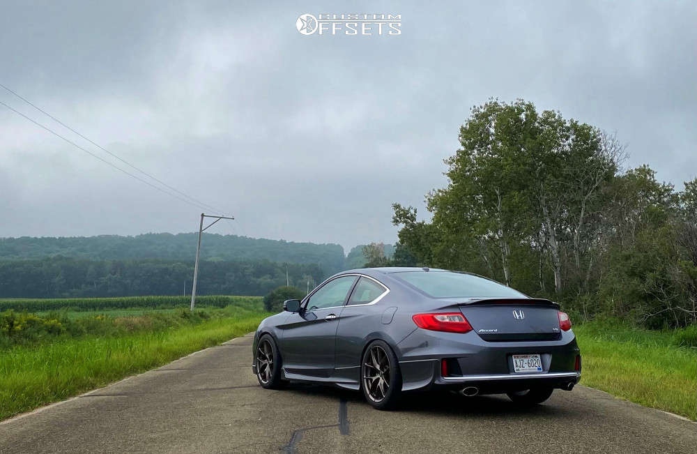 2014 Honda Accord with 19x8.5 30 ESR Rf2 and 245/40R19 Continental ...