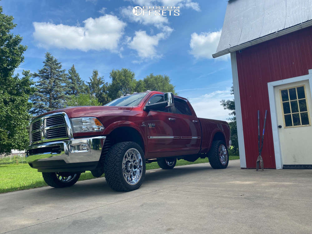 2012 Ram 2500 with 22x10 -19 Vision Rocker 412 and 33/12.5R22 Venom ...